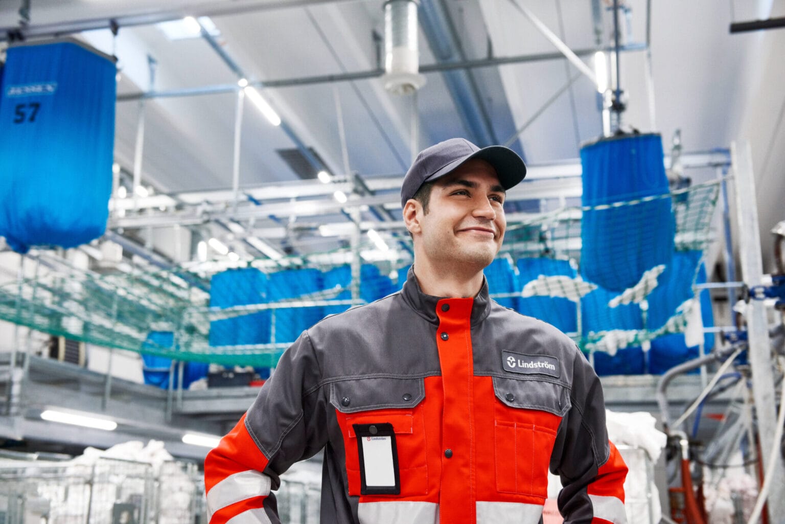 The benefits of a workwear rental solution - Lindström India